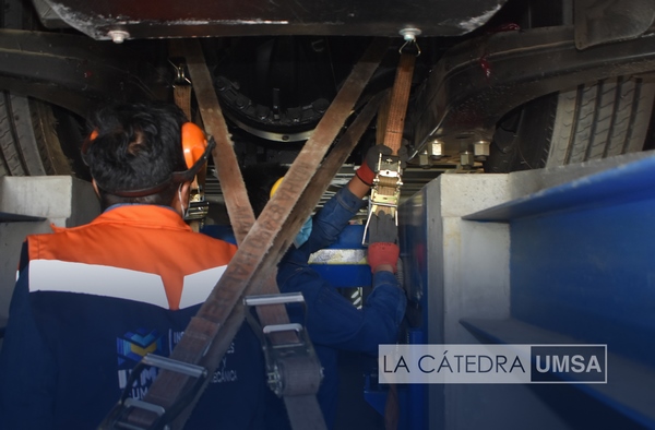 UMSA VERIFICA POTENCIA Y CALIDAD DE NUEVOS BUSES “PUMA KATARI ...