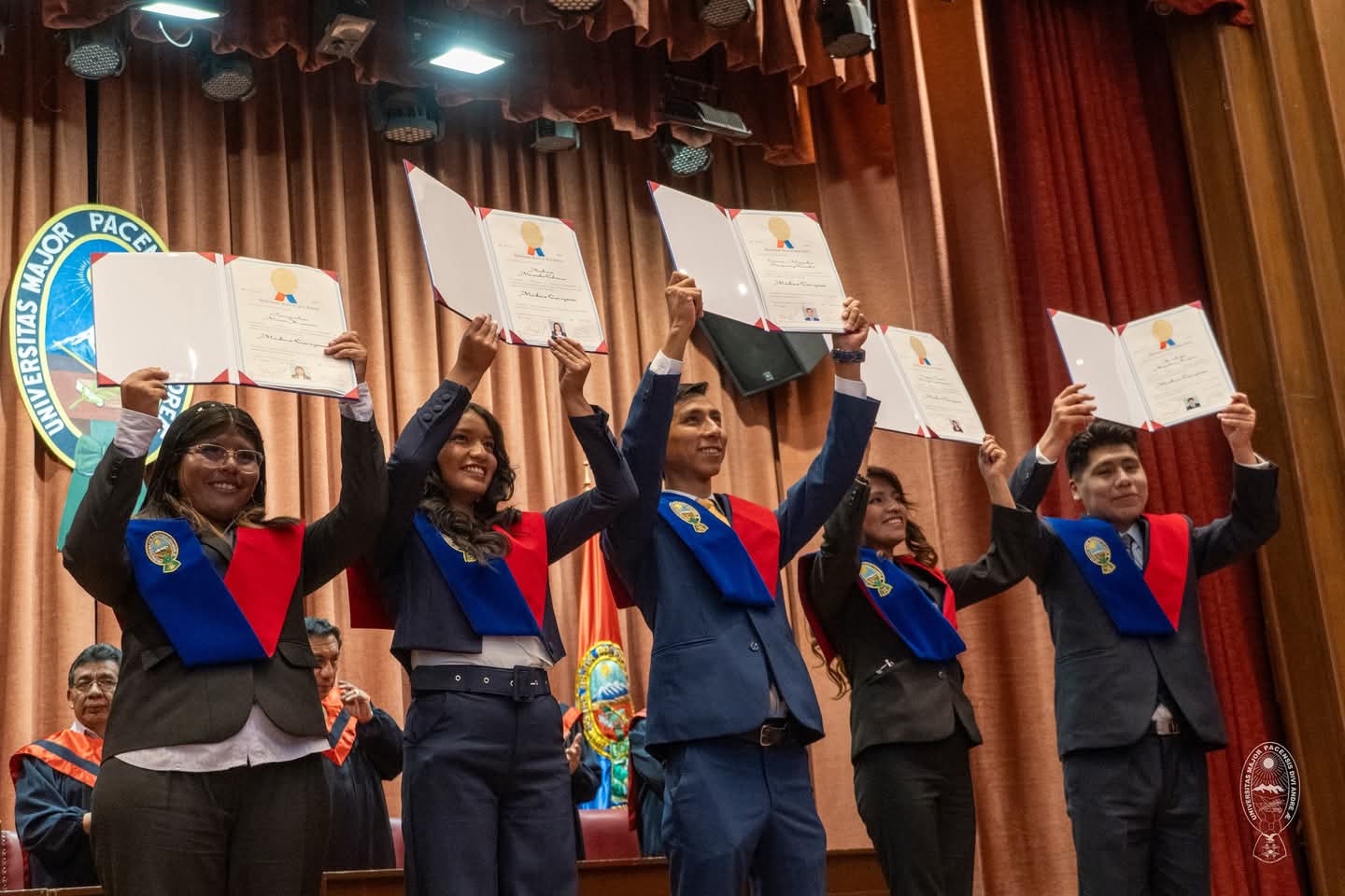 LA UMSA CELEBRA LA GRADUACIÓN DE UNA NUEVA GENERACIÓN DE PROFESIONALES ...
